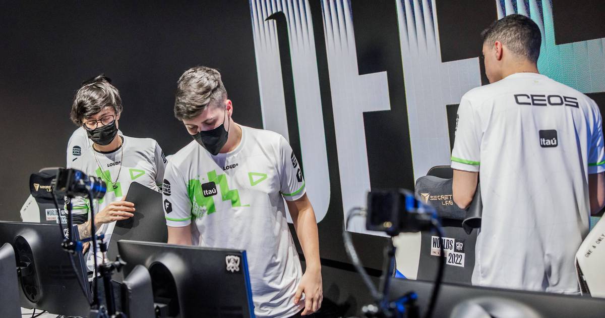 LoL: LOUD começa bem, mas entrega vantagem e perde para EG