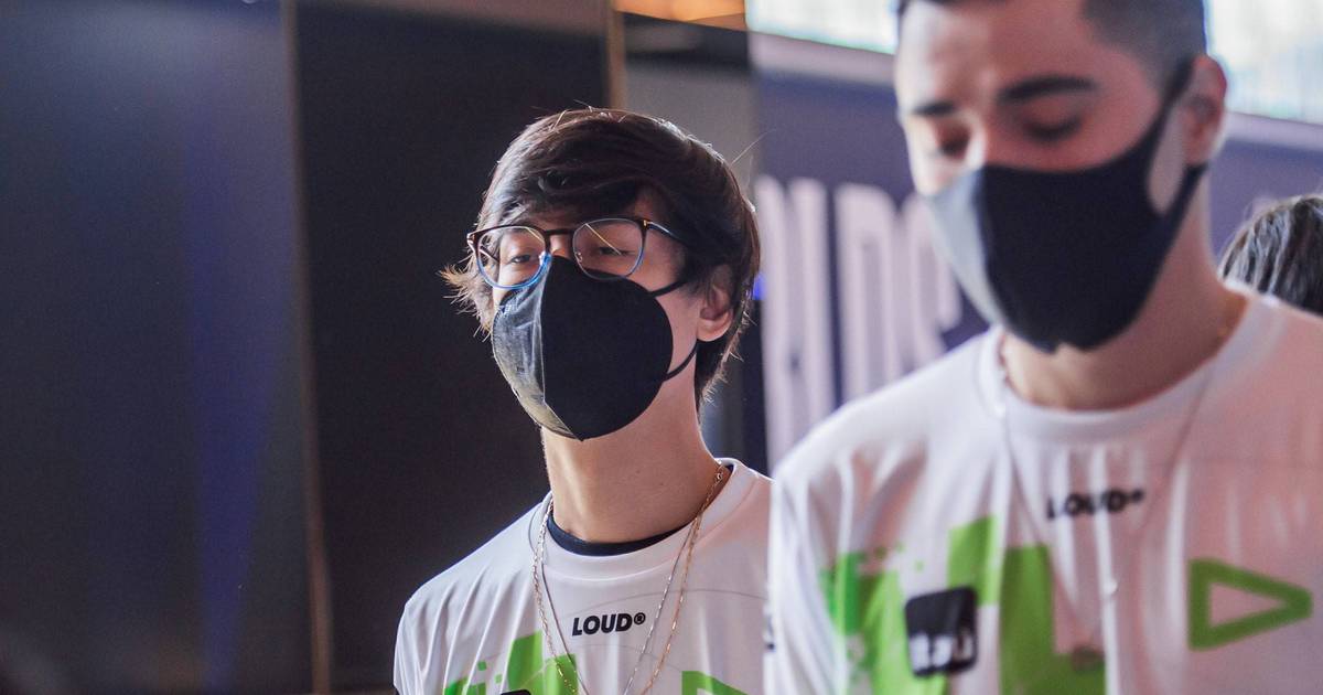 LoL: LOUD leva virada da DFM e é eliminada do Mundial 2022