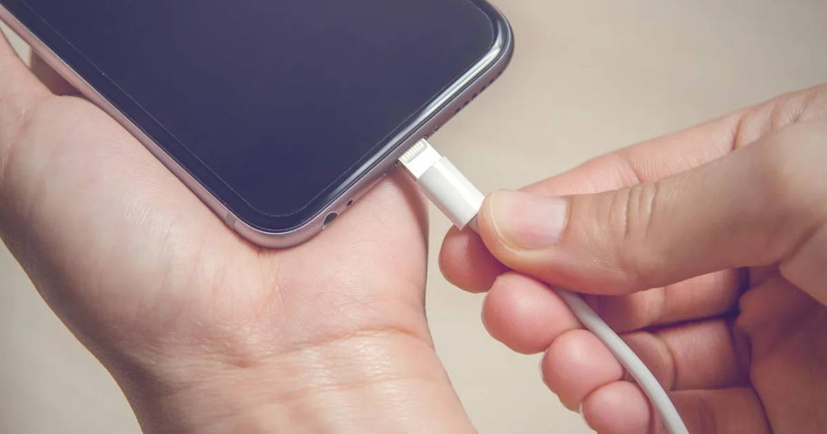 Apple confirma padronização de USB-C para iPhones na Europa