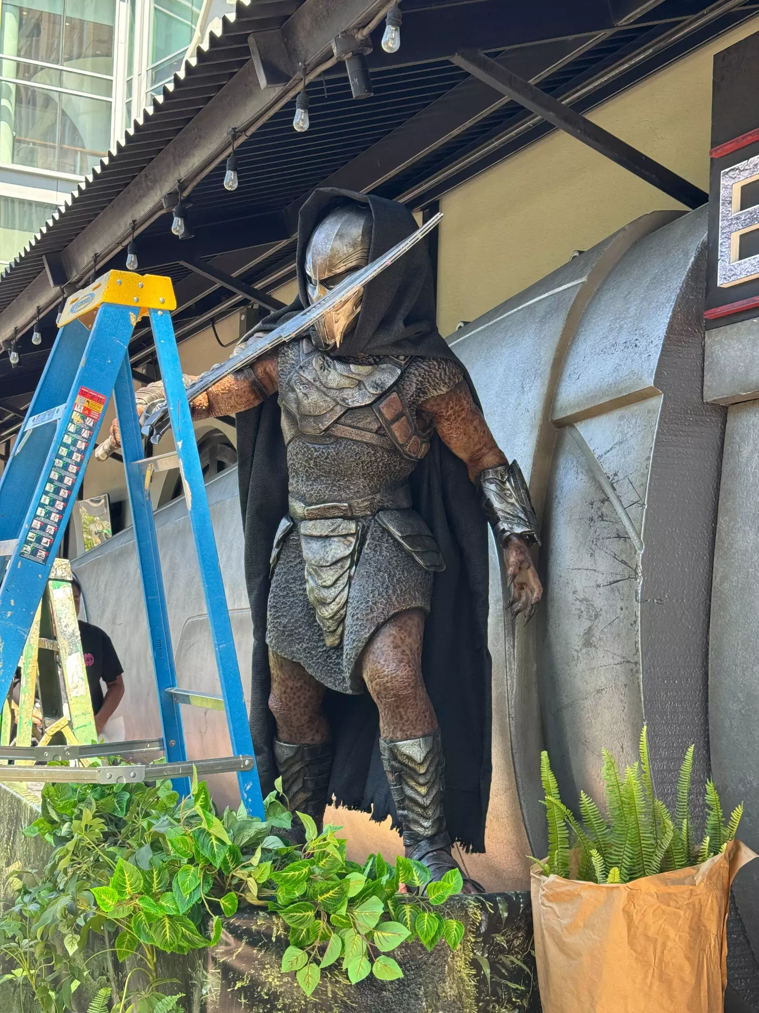 Predador: Terras Selvagens revela novo visual do Predador na SDCC