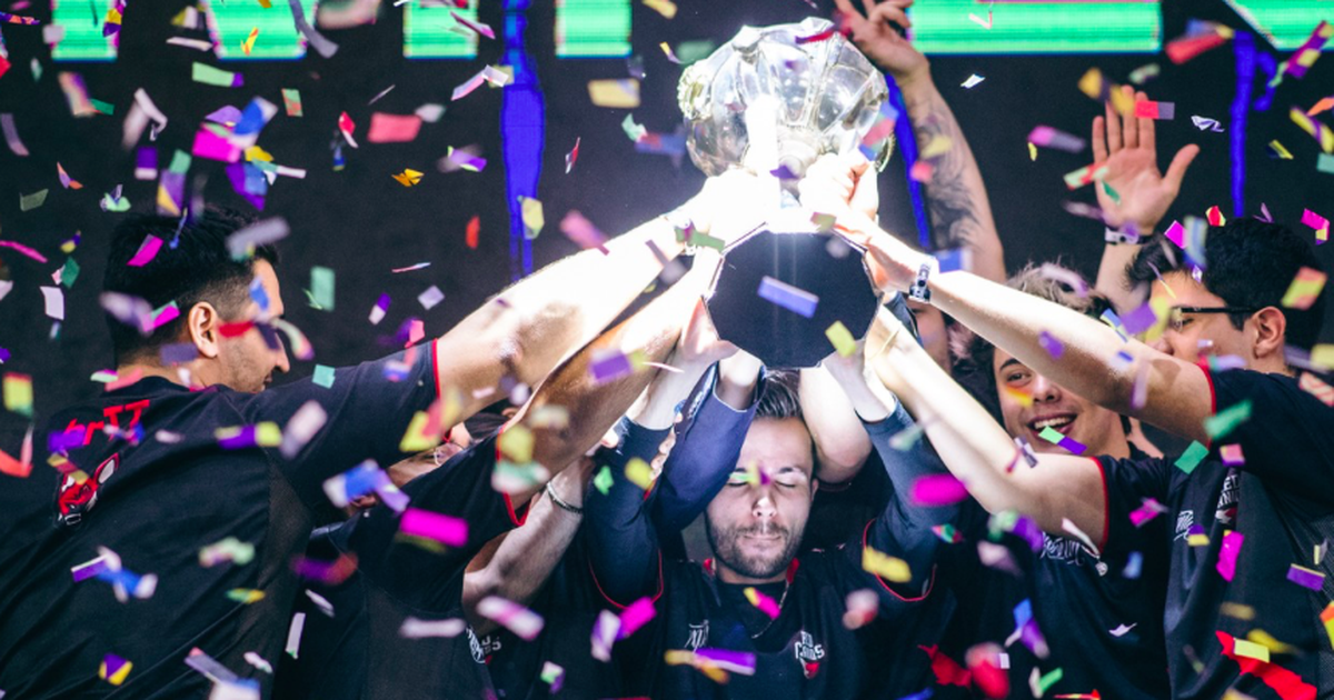 League Of Legends - Red Canids está perto de acordo com Corinthians ...